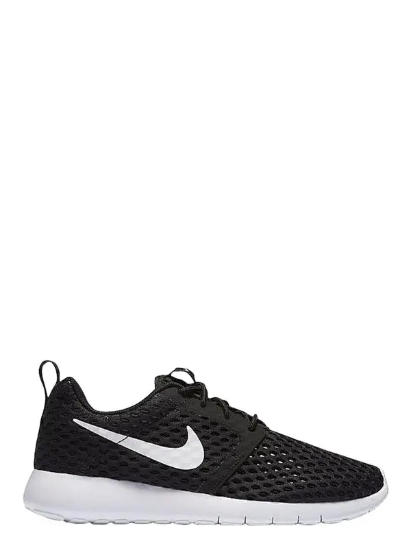 Nike Lace Up Sneakers - Black