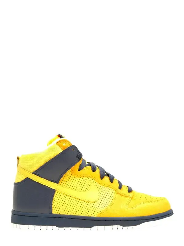 Nike Dunk High Sneakers - Yellow