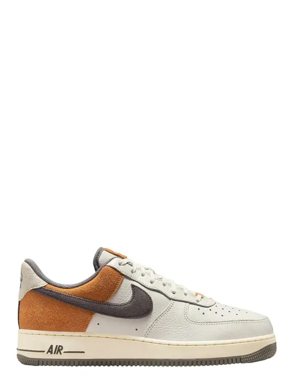 Nike Force 1 '07 Lv8 Sneakers - Cream