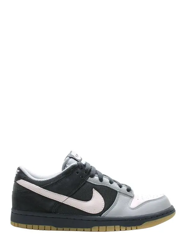 Nike Dunk Low Sneakers - Black