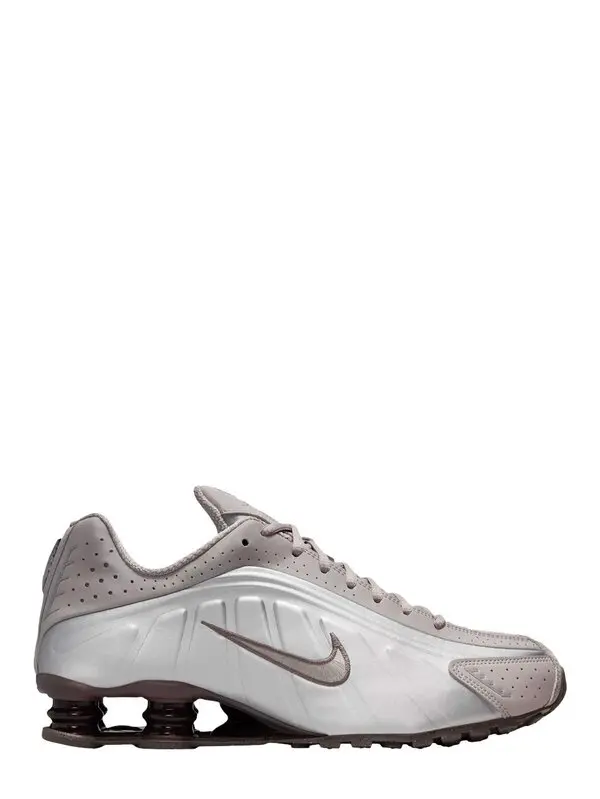 Nike Shox R4 Sneakers - Grey