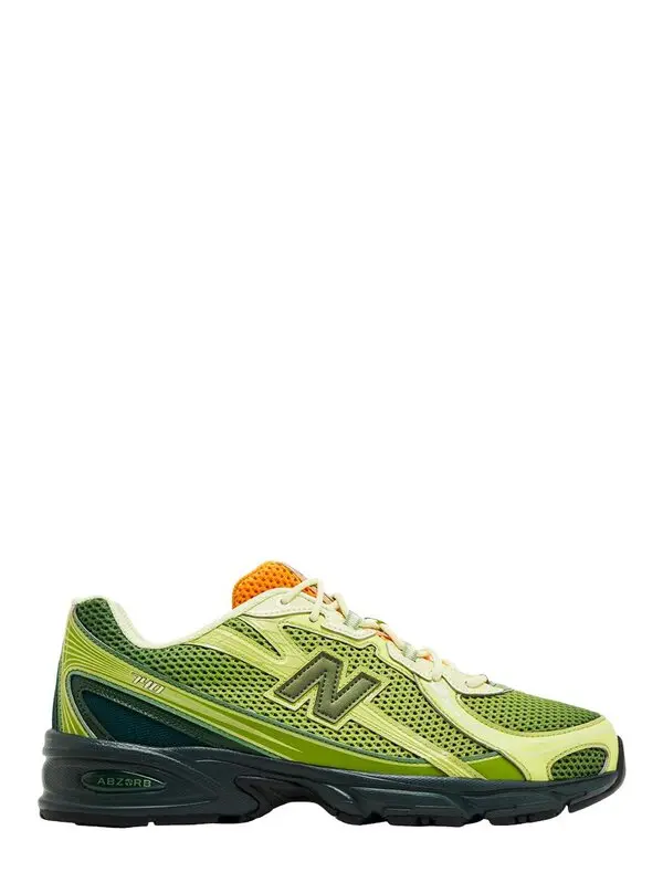 NEW BALANCE Concepts X 740 'brut' Sneakers - Green