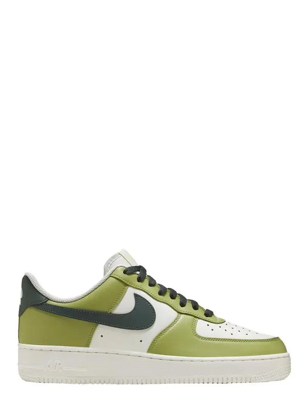 Nike Air Force 1 '07 Sneakers - Green