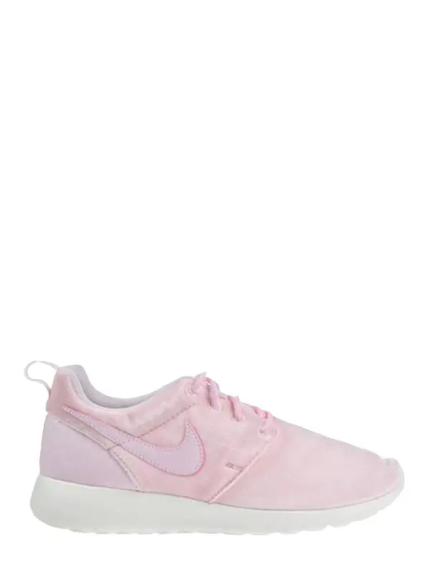 Nike Roshe One Gs Sneakers - Pink