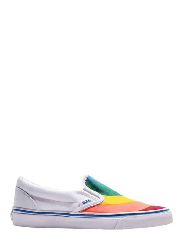 VANS Classic Slip-on Sneakers - White