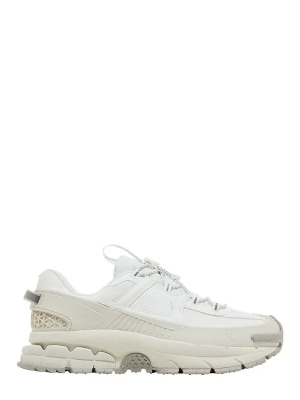 Nike Zoom Vomero Roam Sneakers - White