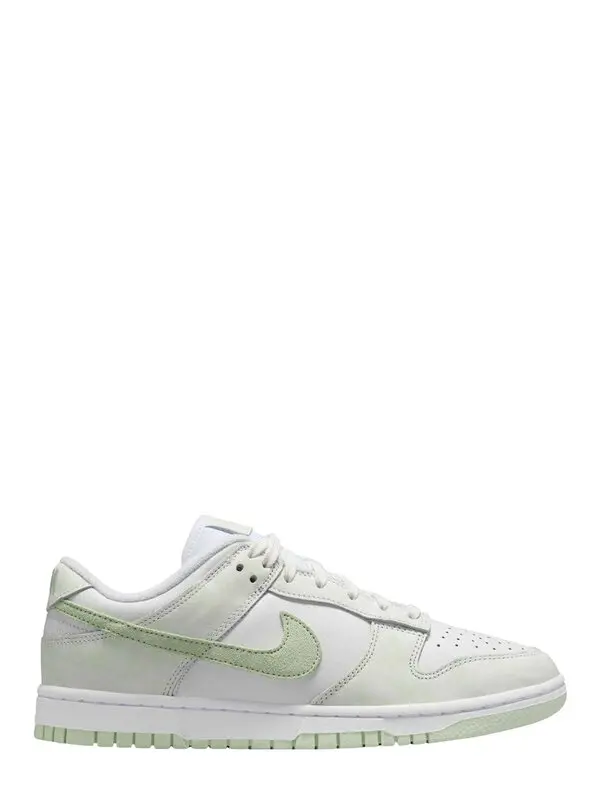 Nike Dunk Low Sneakers - Green