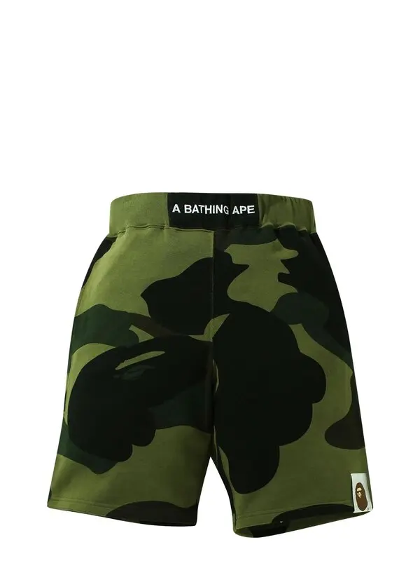 A BATHING APE Giant 1st Camo Wide Fit Sweat Shorts - Green