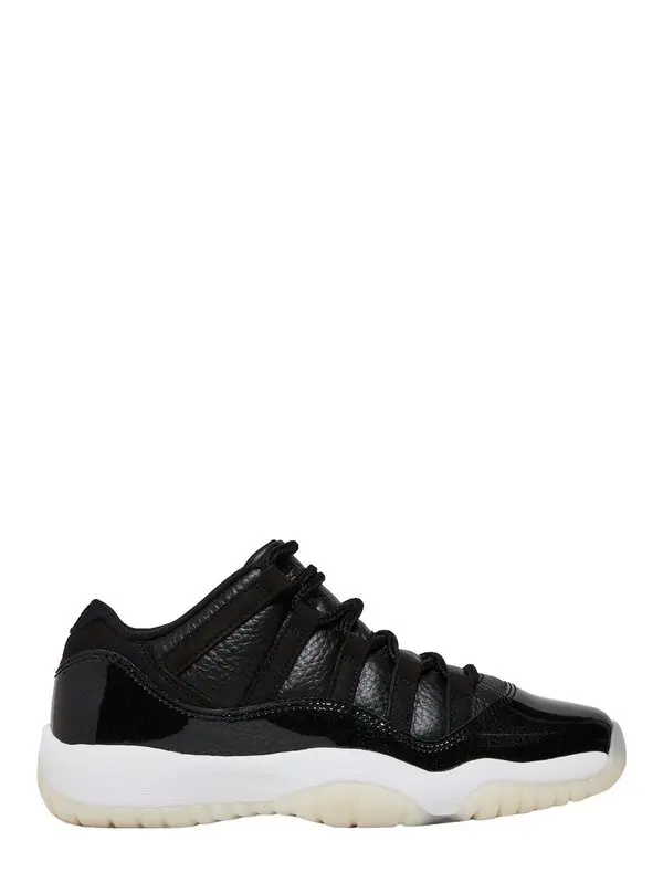 JORDAN 11 Retro Low Sneakers - Black