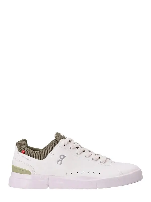 On The Roger Advantage Sneakers - White