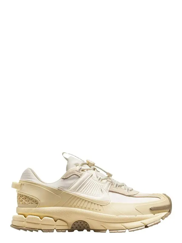 Nike Zoom Vomero Roam Sneakers - Cream