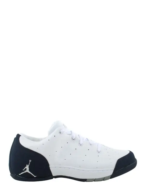 JORDAN Carmelo 1.5 Low Sneakers - White