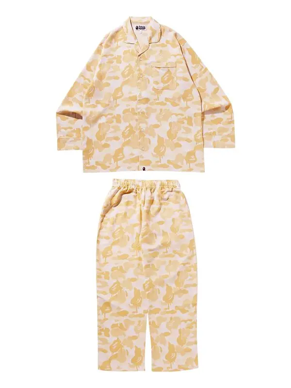 A BATHING APE Valentine Chocolate Camo Pajamas - Cream