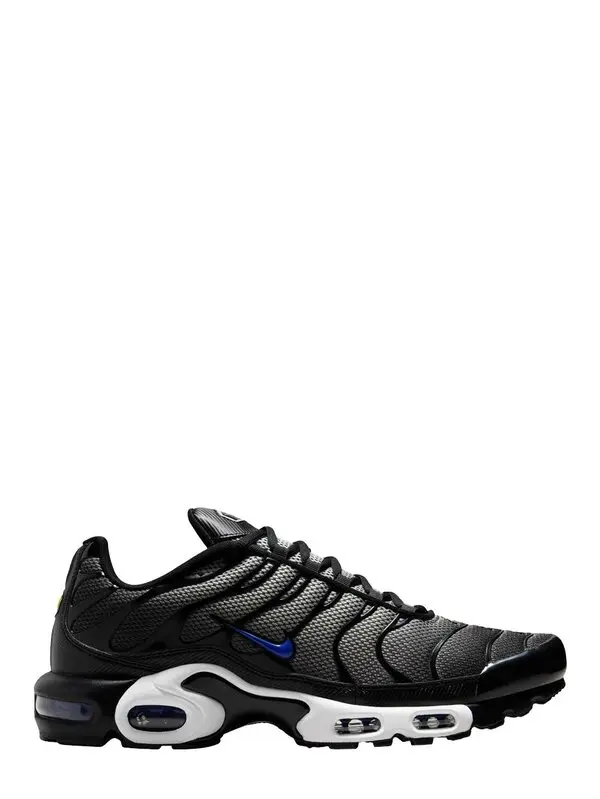 Nike Air Max Plus Sneakers - Black