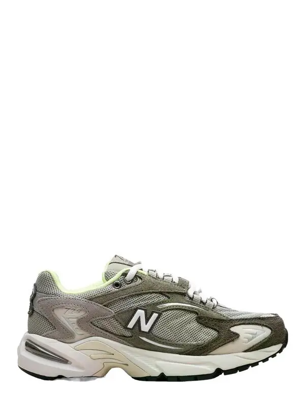 NEW BALANCE 725v1 Sneakers - Grey