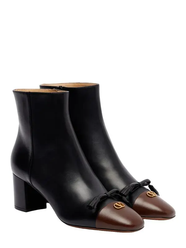 Valentino Garavani Valet Du Roi Leather Ankle Boots - Black