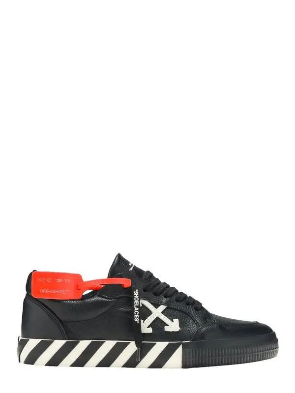 Off-White Vulcanized Low Top Sneakers - Black
