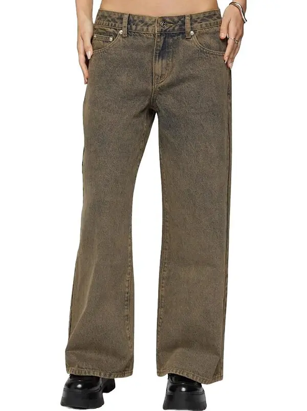EDIKTED Petite Zahra Mud Wash Low Rise Jeans - Brown-washed