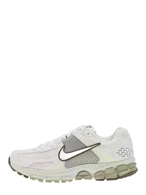 Nike Zoom Vomero 5 Sneakers - White