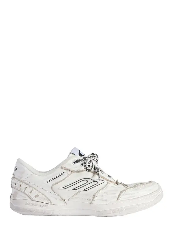 Balenciaga Hamptons Medium Worn-out Sneaker - White