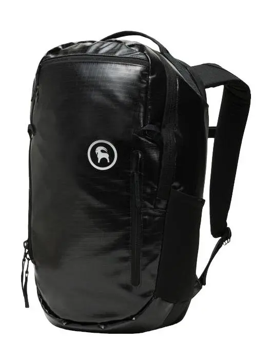 BACKCOUNTRY Destination 20l Backpack - Black/black