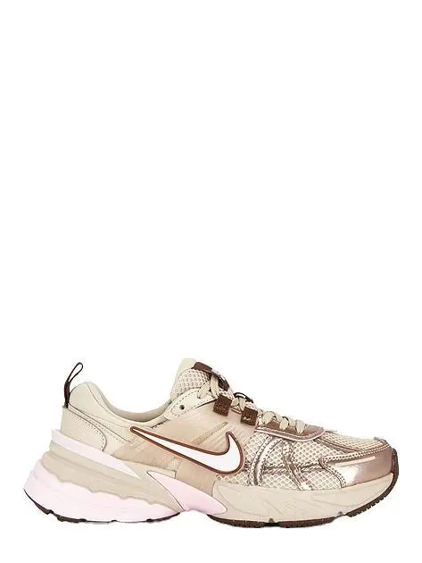 Nike V2k Run Sneaker - Sanddrift  Pink Foam  Shimmer  Fauna Bro