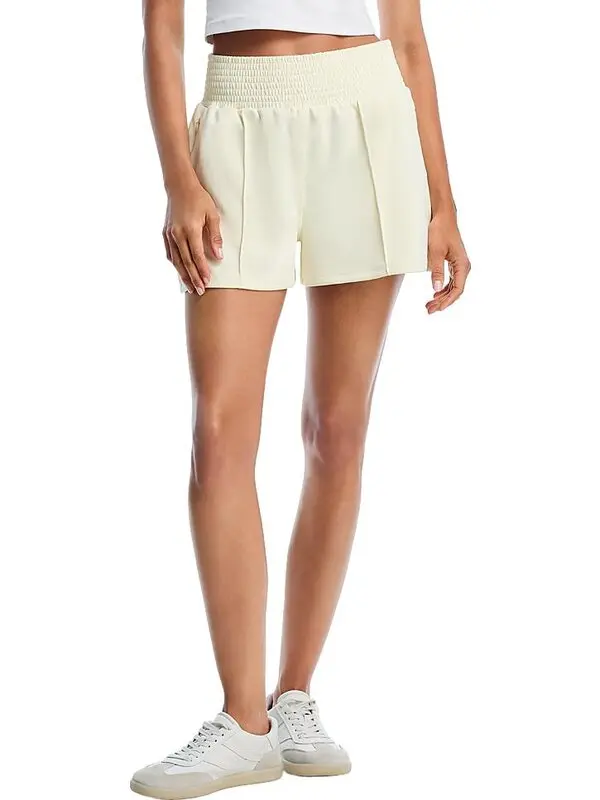 Sweaty Betty Sand Wash Shorts - Buttercream