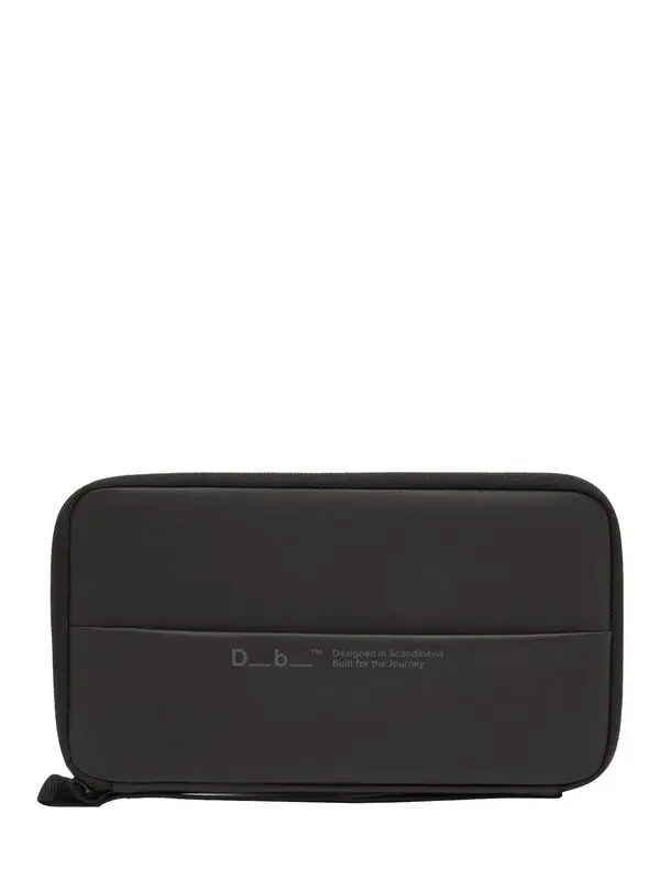 DB JOURNEY Essential Passport Cover - Black Out