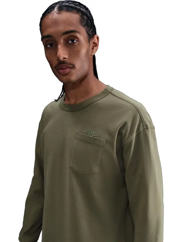 Nike Sportswear Premium Essentials Long-sleeve Pocket T-shirt - Green