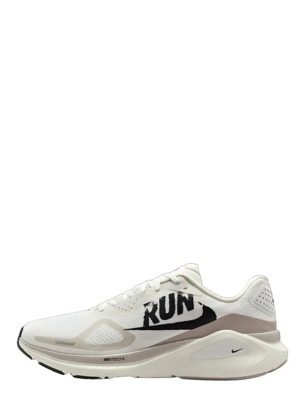 Nike Structure 26 Road Running Shoes - White