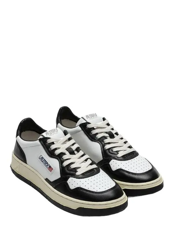 AUTRY Medalist Leather Sneakers - White
