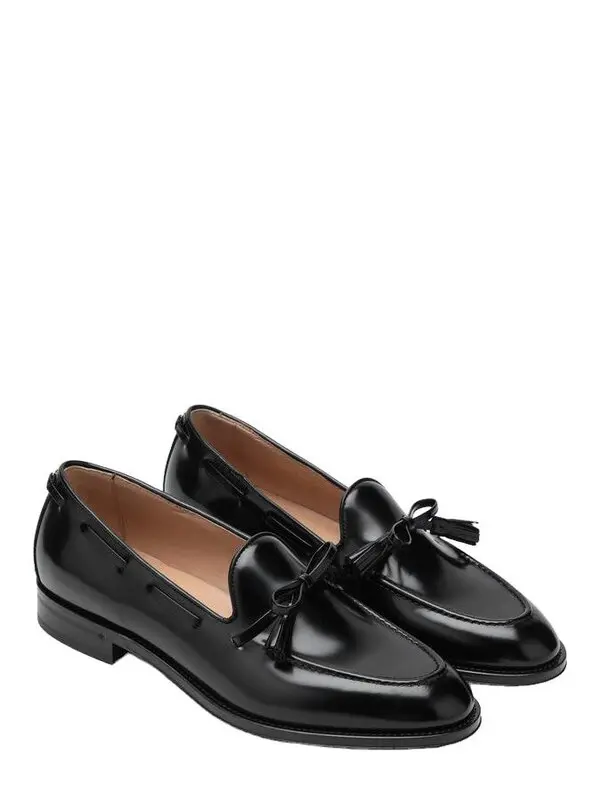 Valentino Garavani Bowshire Loafers In Glossy Calfskin - Black