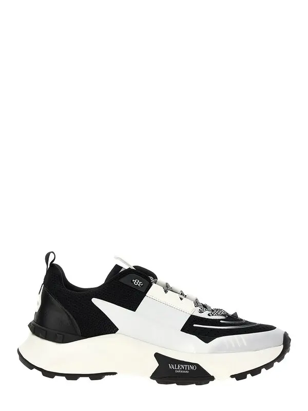 Valentino Garavani True Act Sneakers - White/black