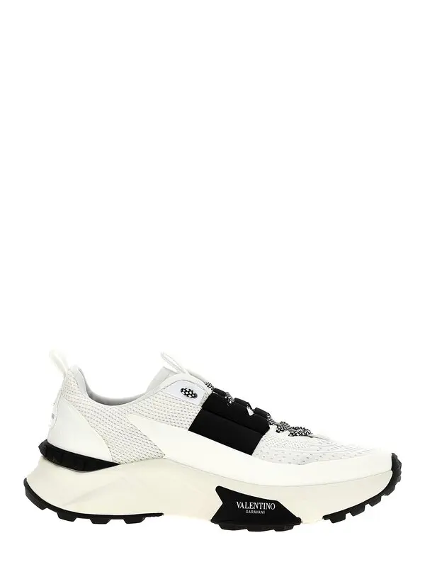 Valentino Garavani True Act Sneakers - White/black