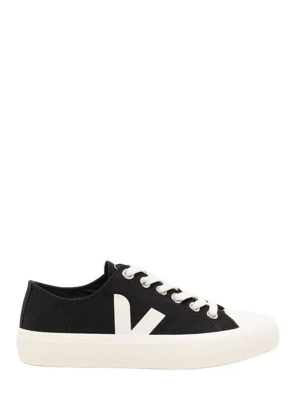 VEJA Low Top Sneakers - Black