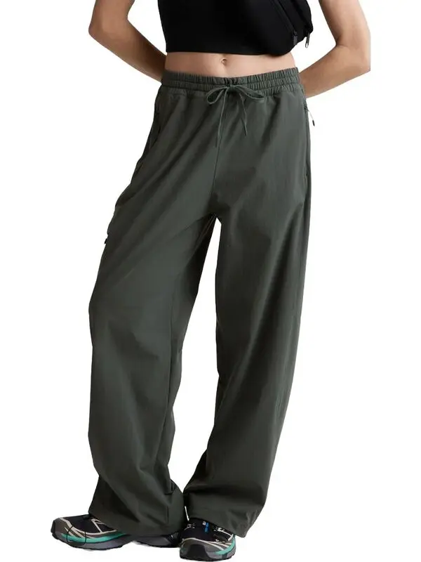 Beyond Yoga Peak Pants - Slate Green