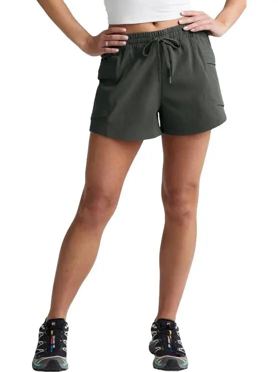 Beyond Yoga Peak 3-inch Cargo Shorts - Slate Green