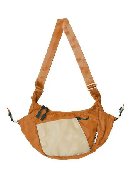 BABOON TO THE MOON Crescent Crossbody Big 8l - Caramel