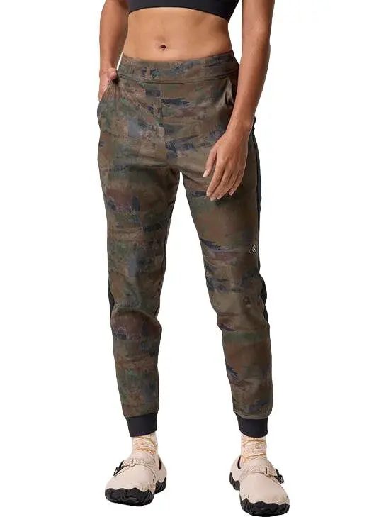 BACKCOUNTRY Destination Softshell Fleece Pant - Camo Pendula Print