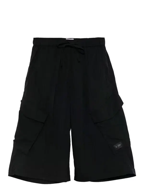 Izzue Cargo Shorts - Black