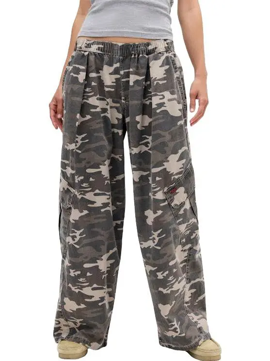 BDG URBAN OUTFITTERS Bobbi Camo Cotton Cargo Pants - Khaki