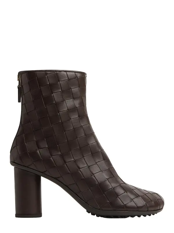 Bottega Veneta Intrecciato Leather Ankle Boots - Fondant