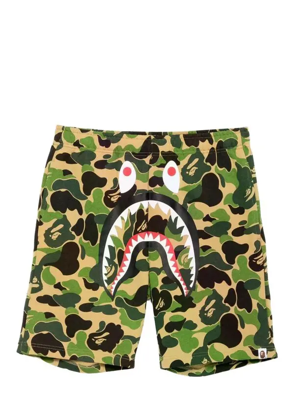A BATHING APE Graphic-printed Shorts - Green
