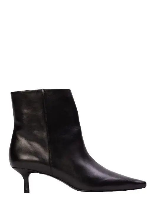 BLACK SUEDE STUDIO Harlow 50 Boot - Black Leather