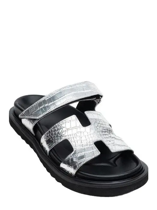 FOREVER & ALWAYS SHOES Loana Leather Slide Sandal - Silver Leather