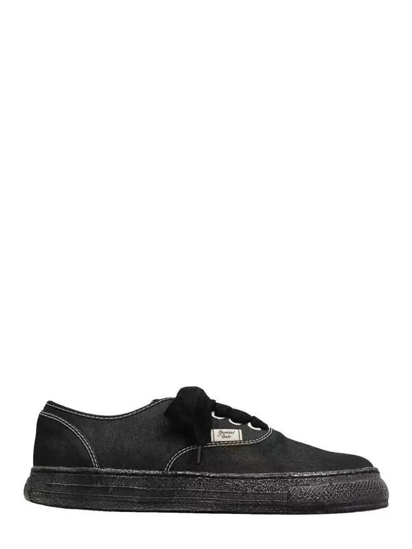 GENERAL SCALE. Kiefer Canvas Sneakers - Black