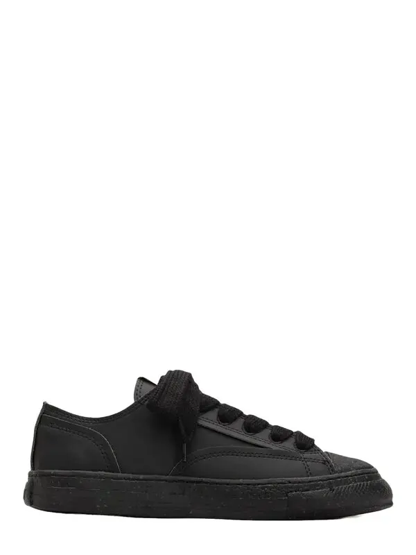 GENERAL SCALE. Roy Low-top Sneakers - Black