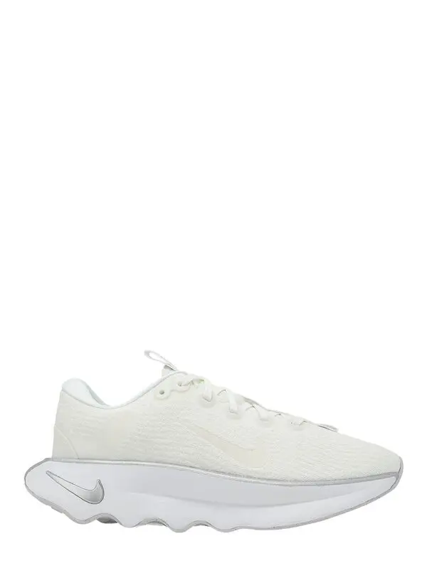 Nike Motiva Sneakers - White