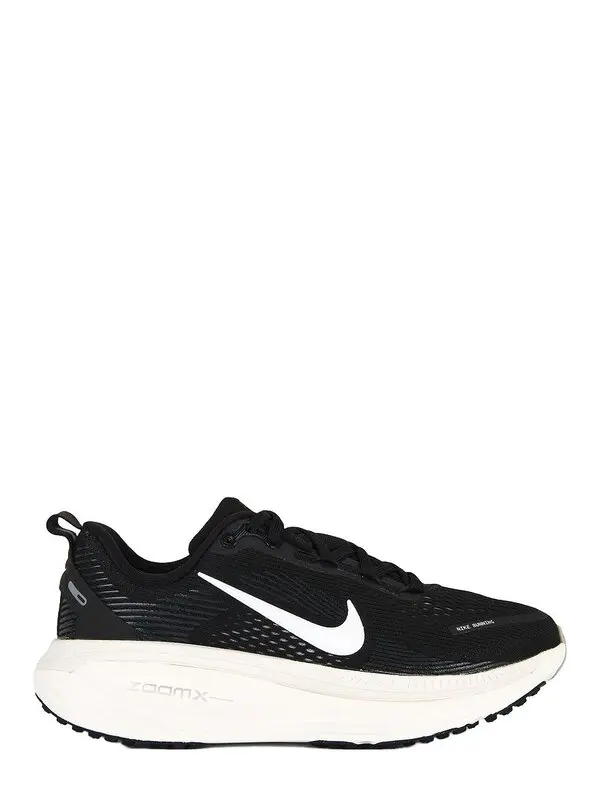 Nike Vomero 18 Sneaker - Black  Summit White  & Coconut Milk