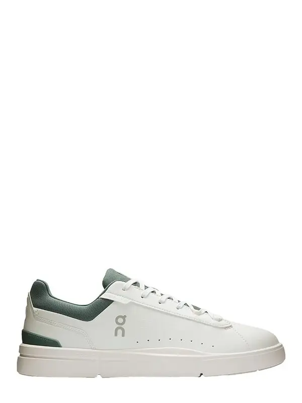 On The Roger Advantage Low Top Sneakers - White